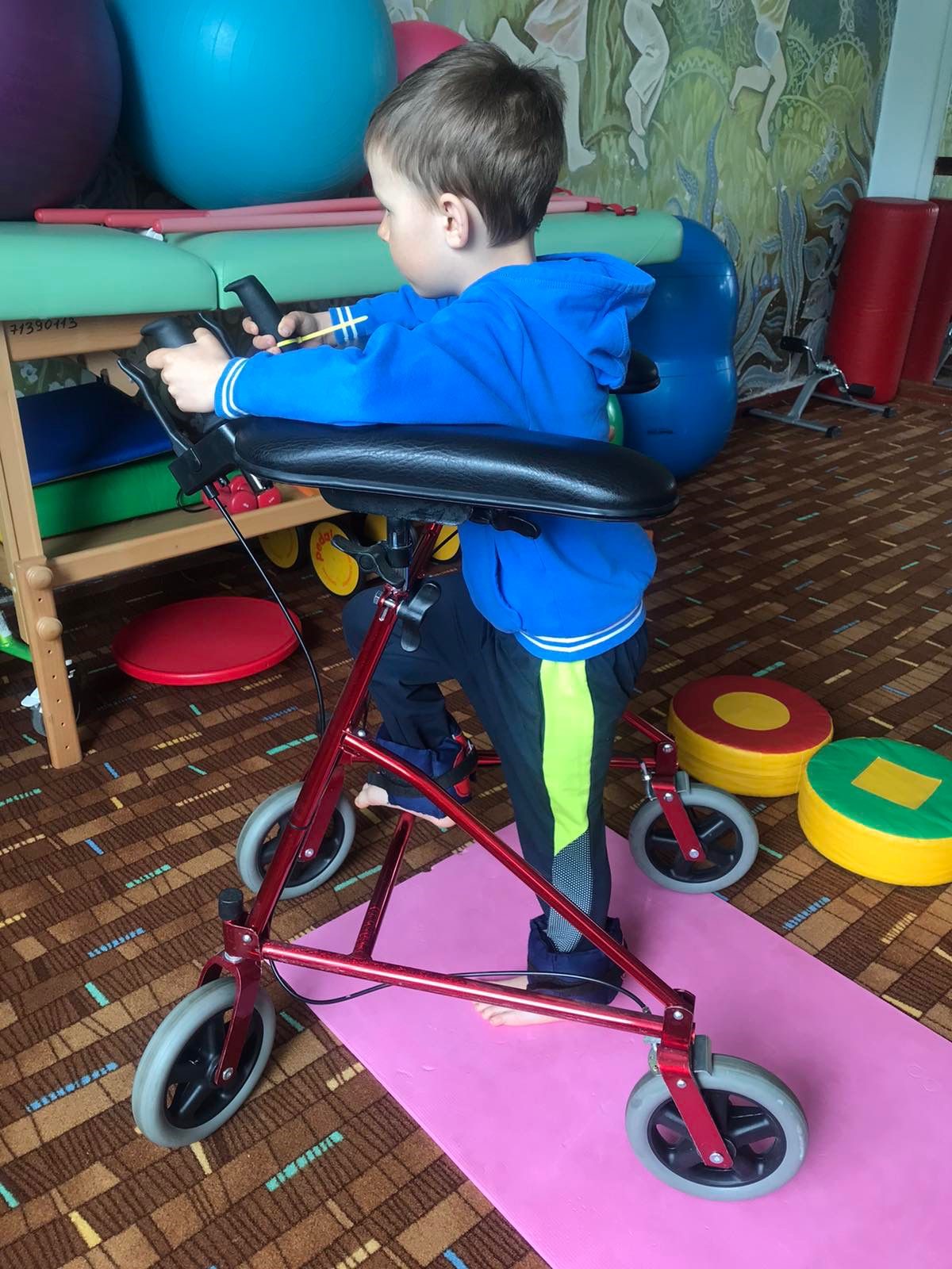 Human Bridge | Materialbistånd- för människor och miljö