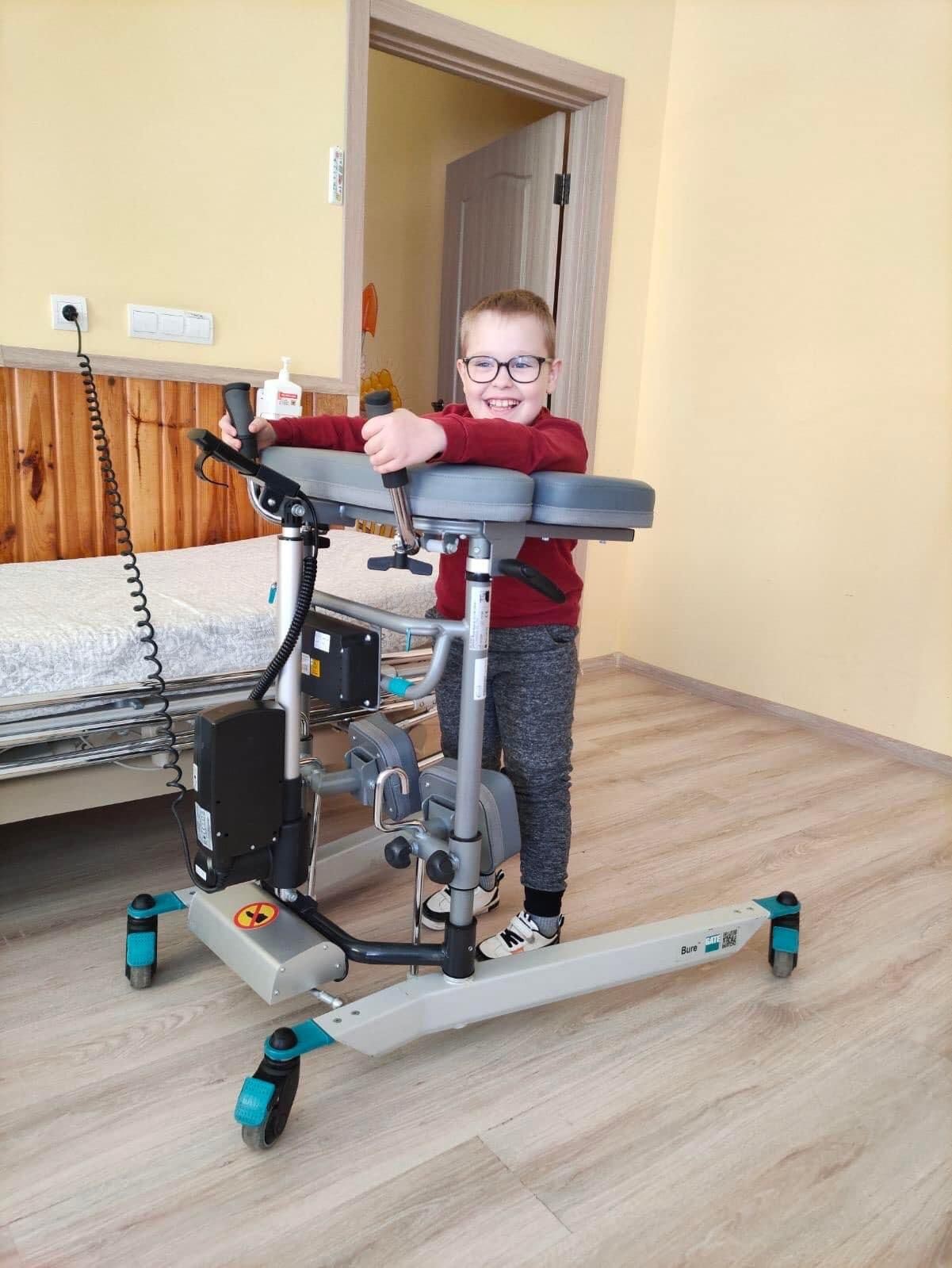 Human Bridge | Materialbistånd- för människor och miljö